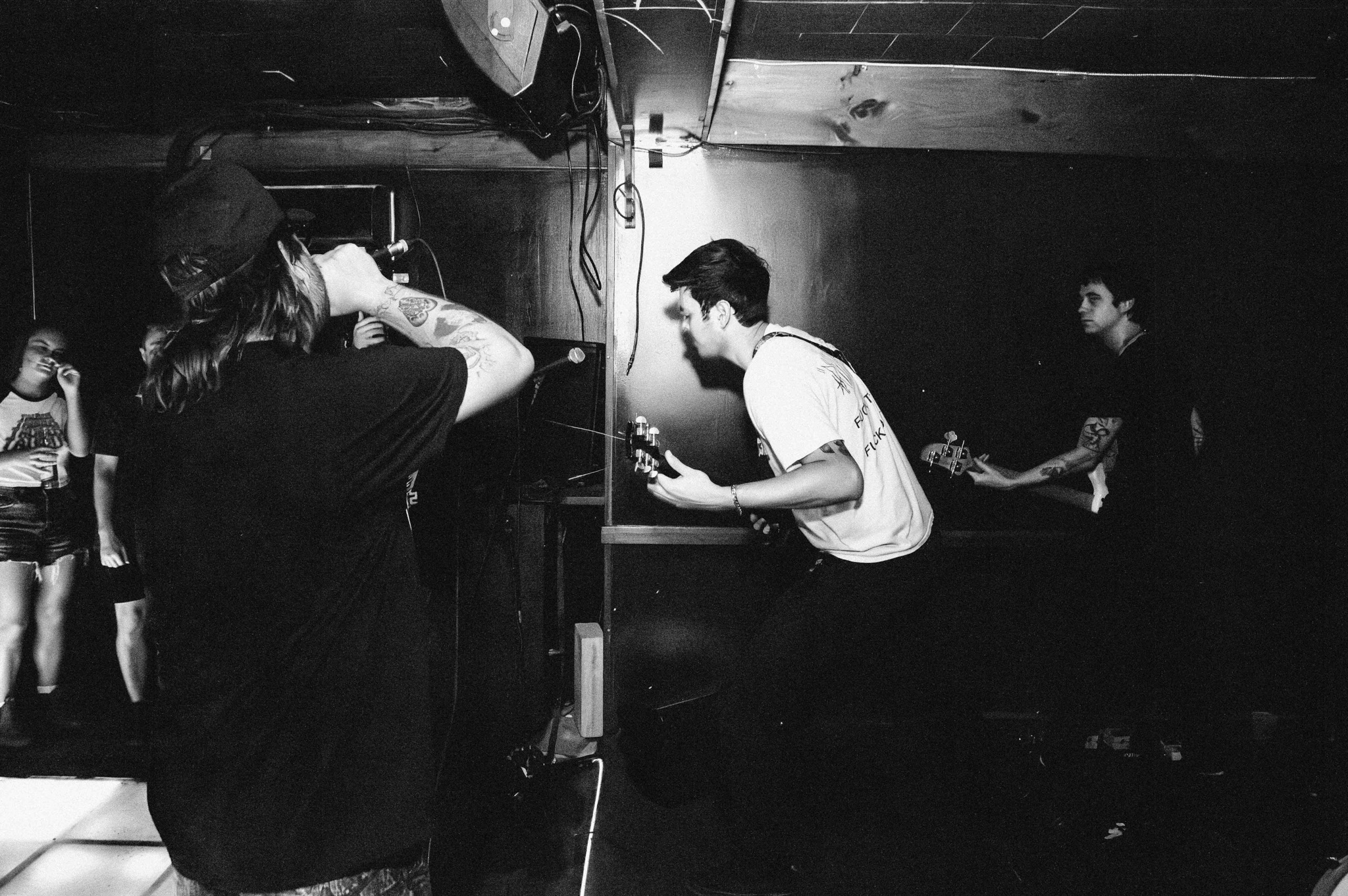 Harm Assist @ Foto Club – Sad Punk Press