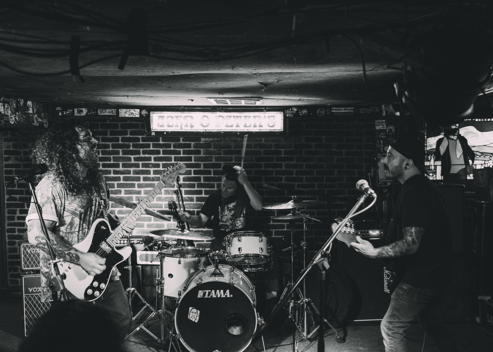 Latewaves – Sad Punk Press